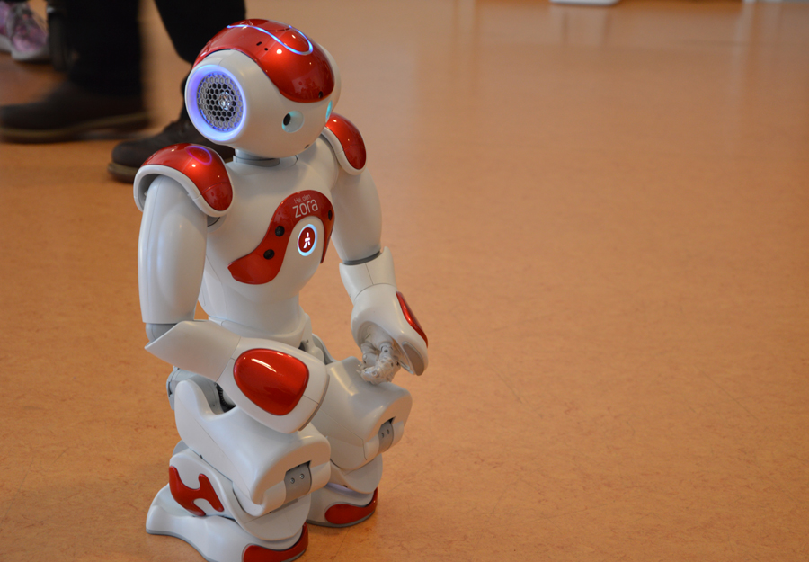 Zora-robotti vieraili Tiiterontuvalla - Sulkava-lehti