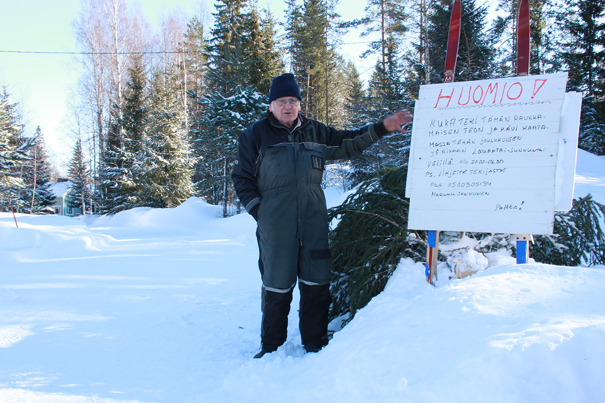 Kuusen salakaato harmittaa - Sulkava-lehti